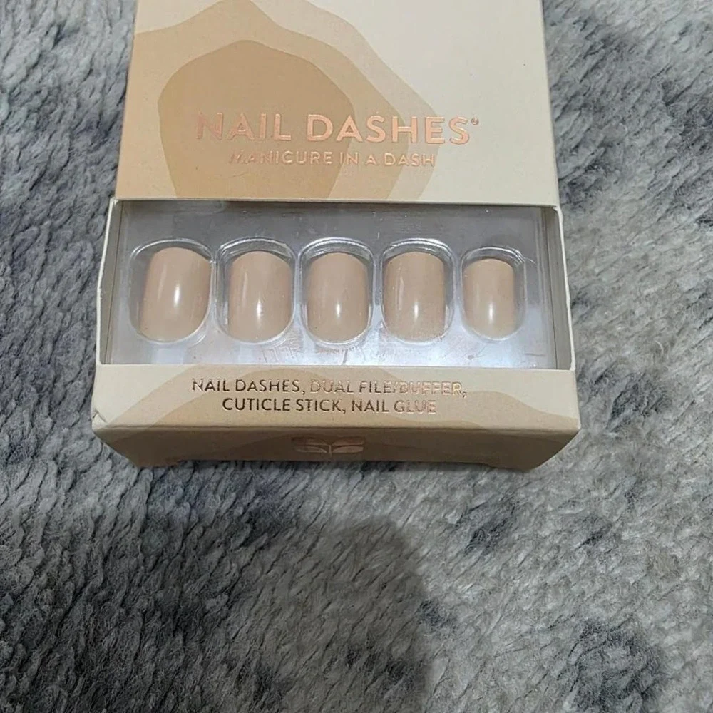 Red Aspen | Makeup | Red Aspen X Saalt Nail Dashes Cherie Gives Back ...